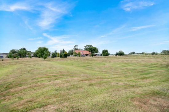 Scrooby Manor for Sale! – See Inside – Discerning History